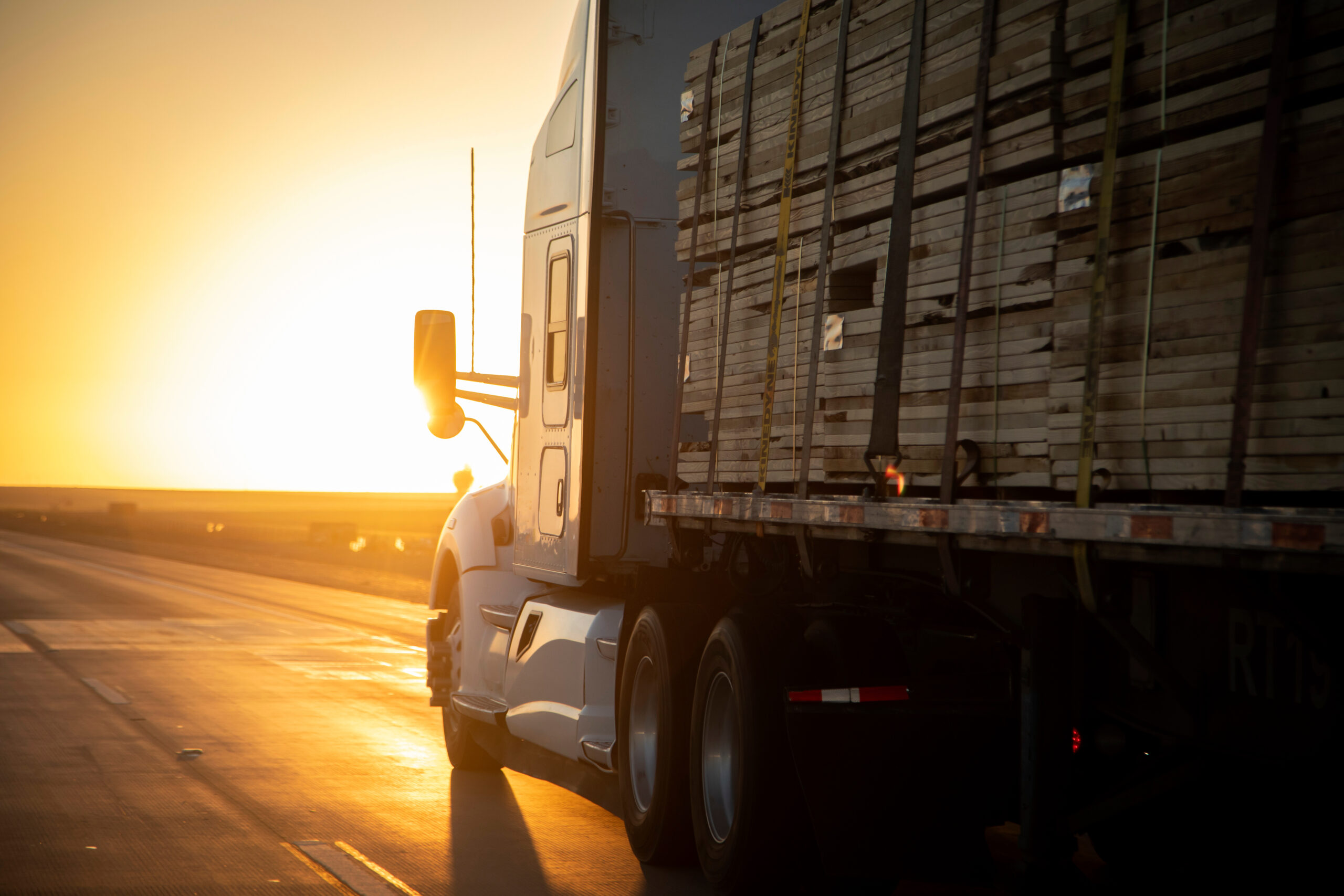 CDL Careers: Get a $1000 Signing Bonus Today!